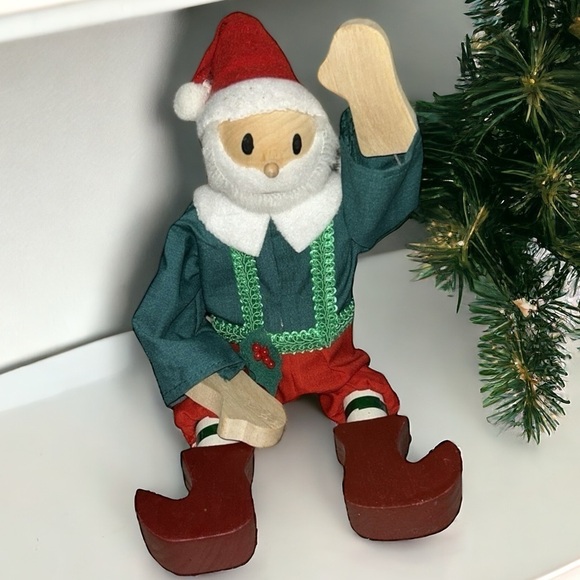Holiday | Wooden Scandinavian Vintage Santa Shelf Sitter Figure With ...
